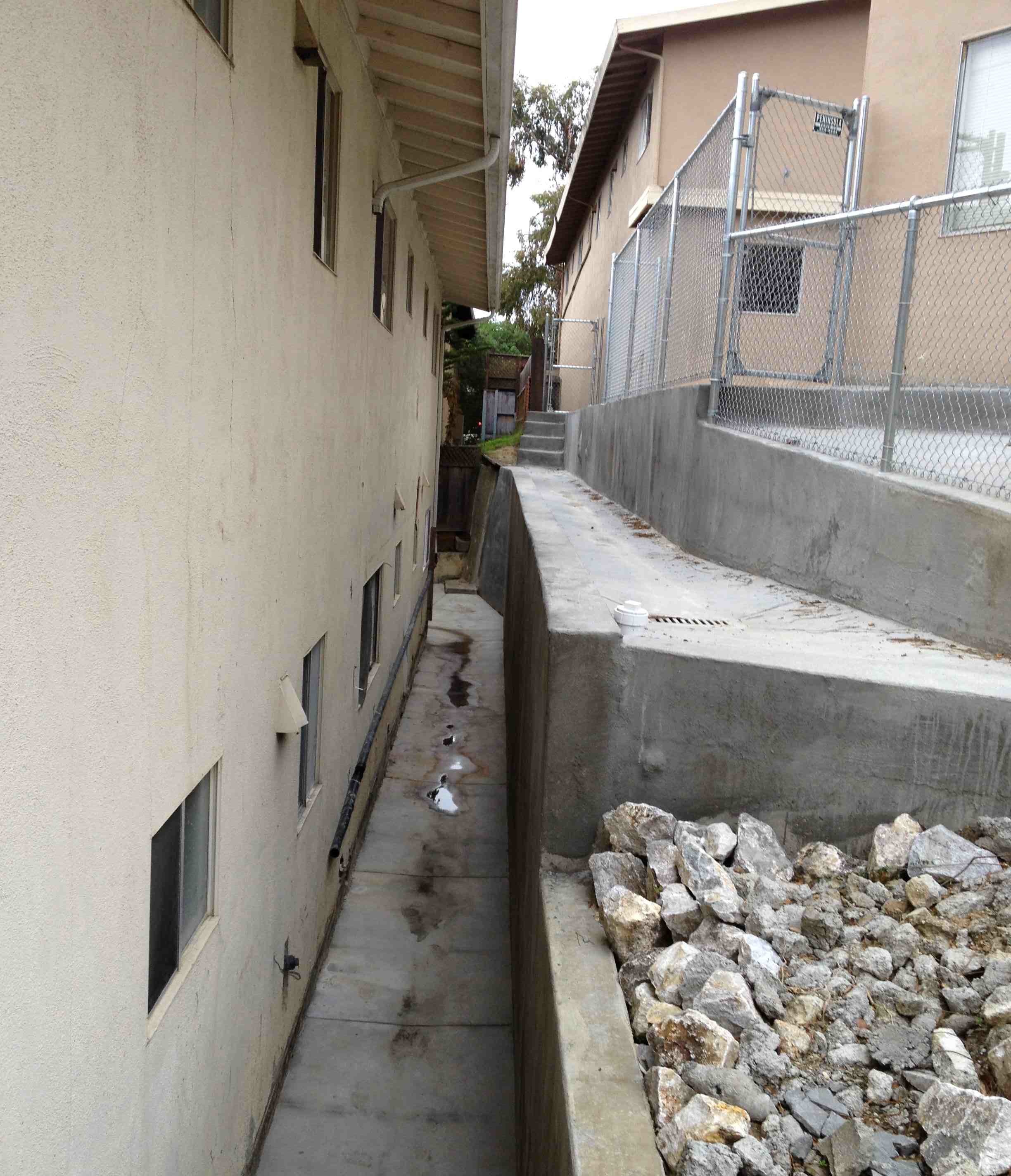 Avalon Retaining Walls with Limited Access